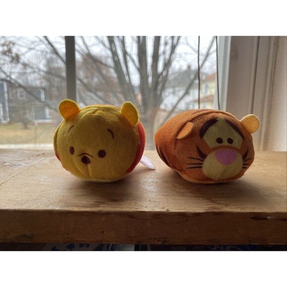 Disney | Toys | Disney Tsum Tsum Set Of 2 Winnie The Pooh And Tigger 25 ...